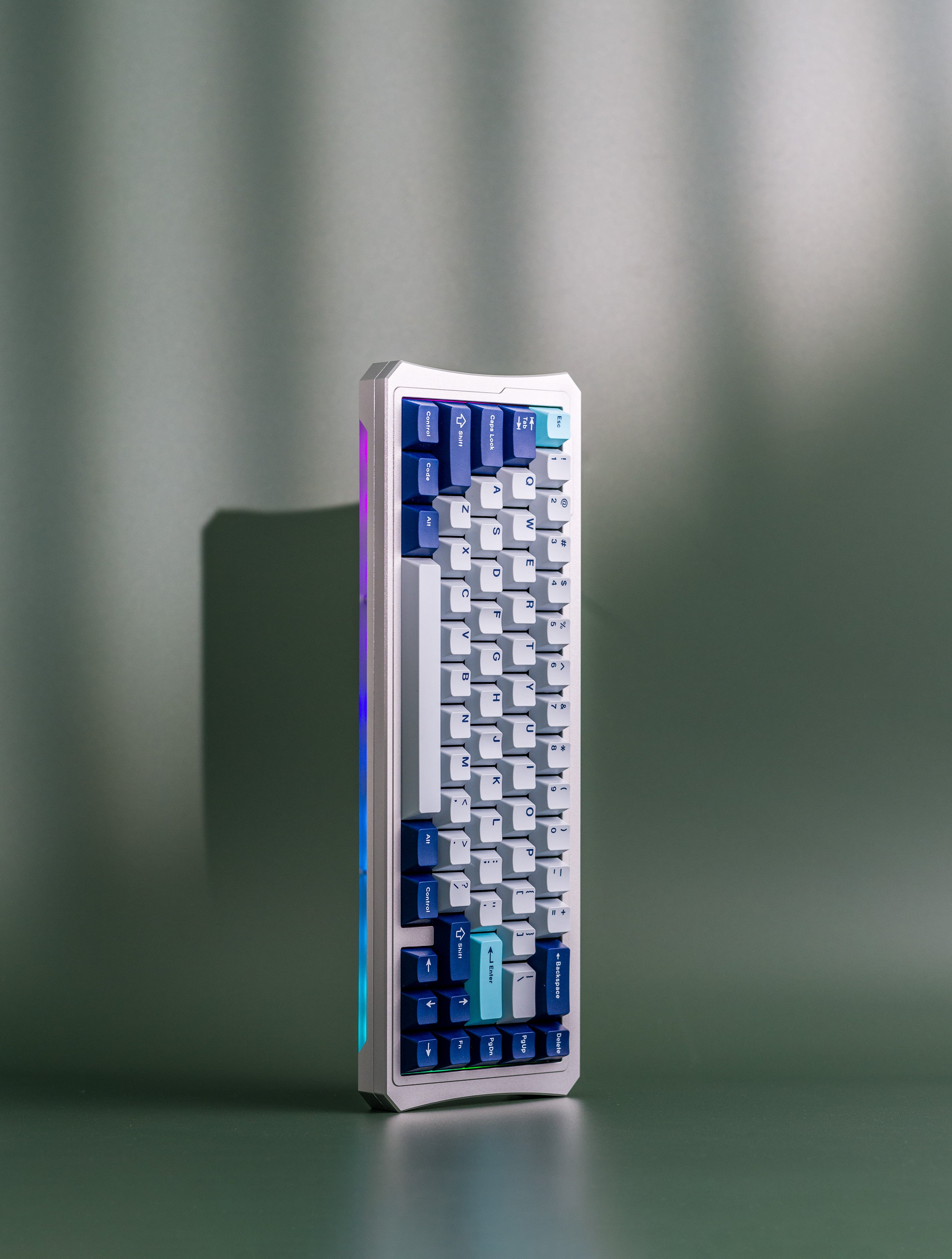 [GB] RE65 Aluminium R2 – Aiglatson Studio